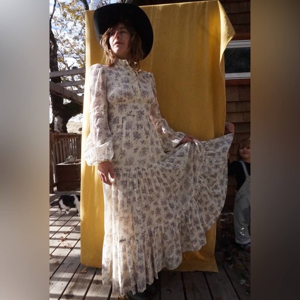 Rare 70’s Vintage Gunnie Sax Dress - Gem